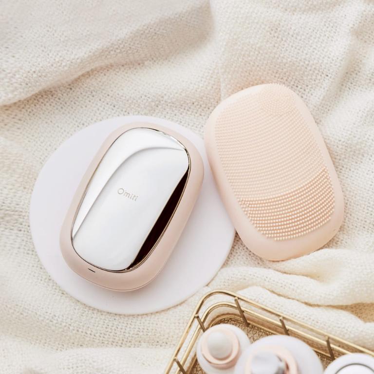 【Lisscode】O'miti 極淨小妍三效淨膚儀LB-500-PK(夕陽粉)｜新光三越 skm online｜skm online 新光三越線上官方購物平台