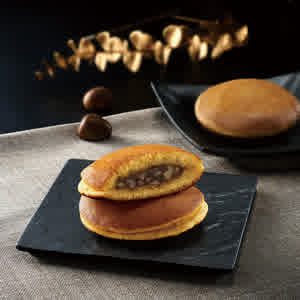 40 秒賣出 140 顆！來自加州「BASUKU」巴斯克蛋糕快閃台灣，爆漿餡料濃郁誘人，加碼台灣限定芝麻口味登場，還有一日限定快閃實體門市別錯過！｜新光三越百貨